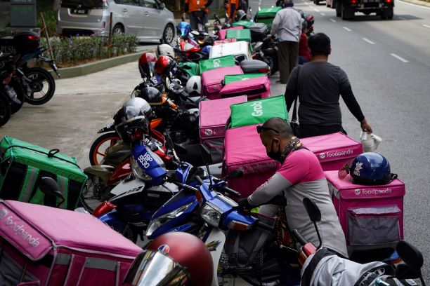 Syarikat Jangan 'Tekan' Penunggang p-Hailing - BacalahMalaysia.my