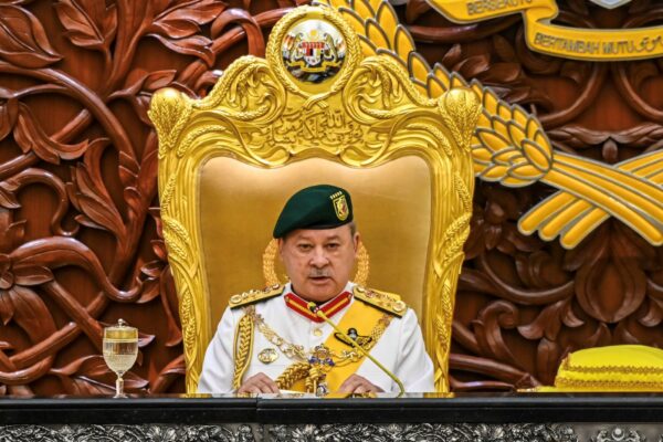 PERASMIAN PARLIMEN: Agong Titah Rangka Dasar Kukuhkan Hubungan ...
