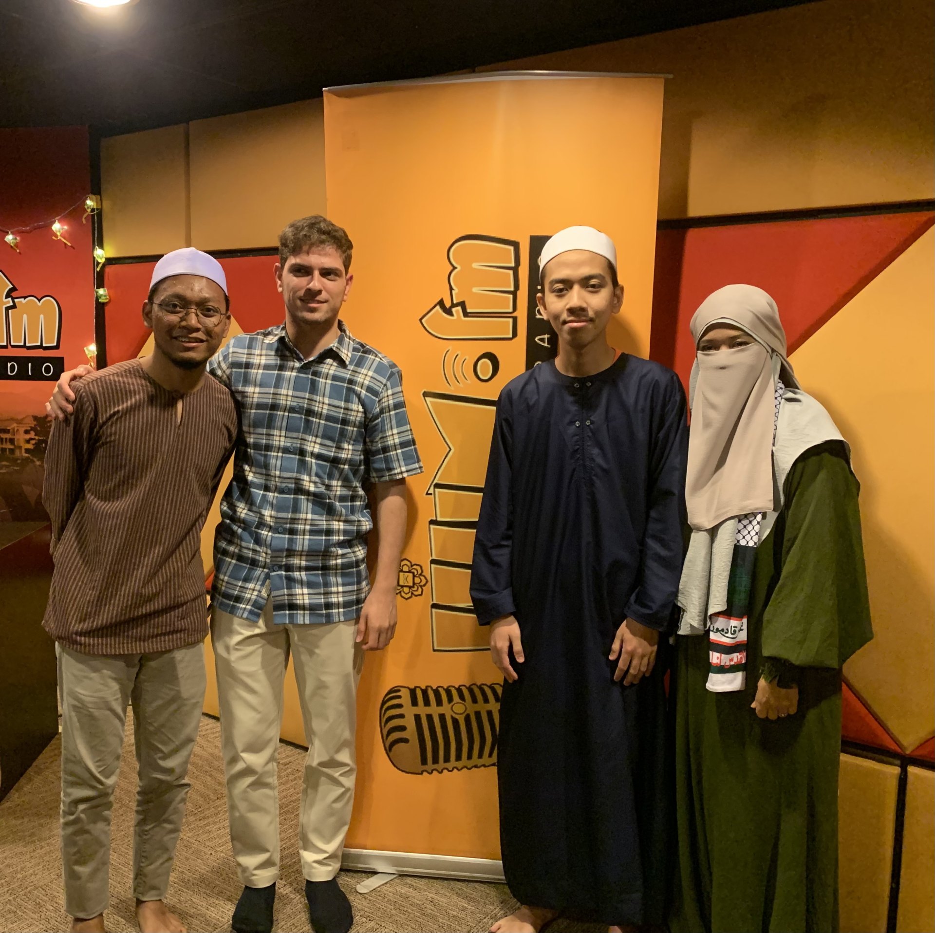 Shila Razlan Collects RM100,000 For IIUM Palestinian Students ...