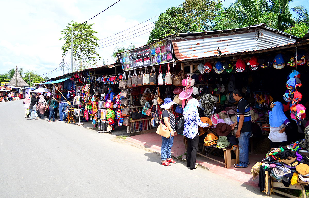 Sarawak’s Serikin Becomes Malaysia’s First Cashless Border Market ...